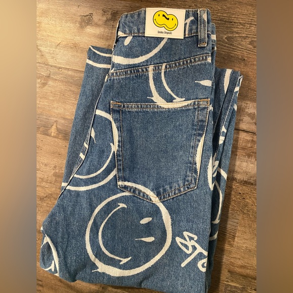 H&M | Jeans | These Smileyhm Jeans Are A Size And Are Blue With White ...